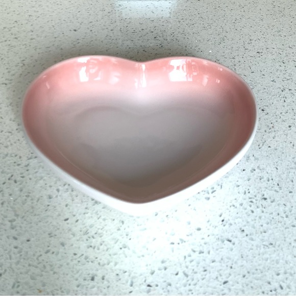 Le Creuset | Dining | Le Creuset Heart Shape Dish | Poshmark